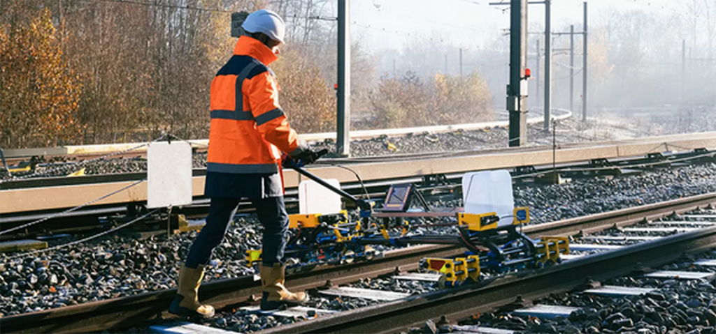 Rail Flaw Detection Vehicle - Ultra Instrument Inc.